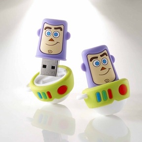 D i s k - O n - K e y: Buzz Lightyear USB Flash Drive